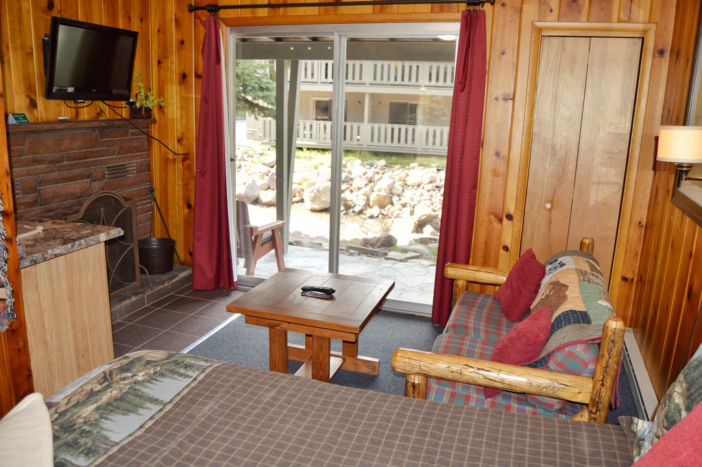 River Lodge | The Inn on Fall River